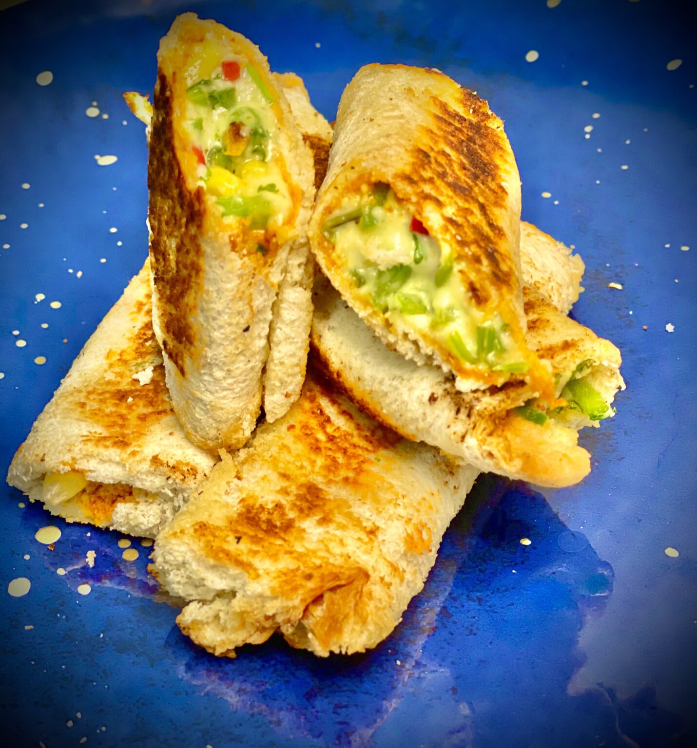 Cheesy Paneer & Corn Rolls – Spizerita
